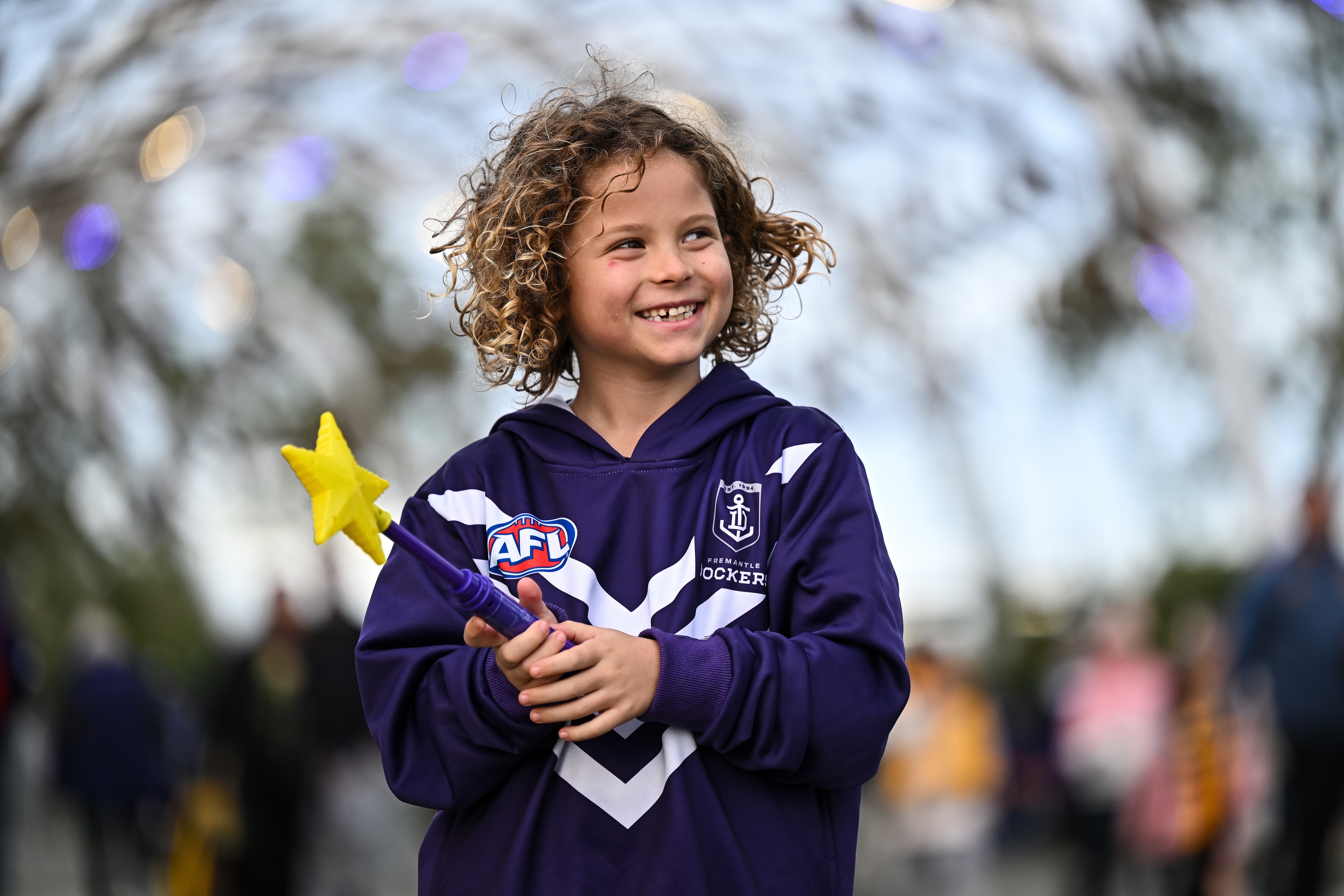 Pledge now for the Starlight Purple Haze game!