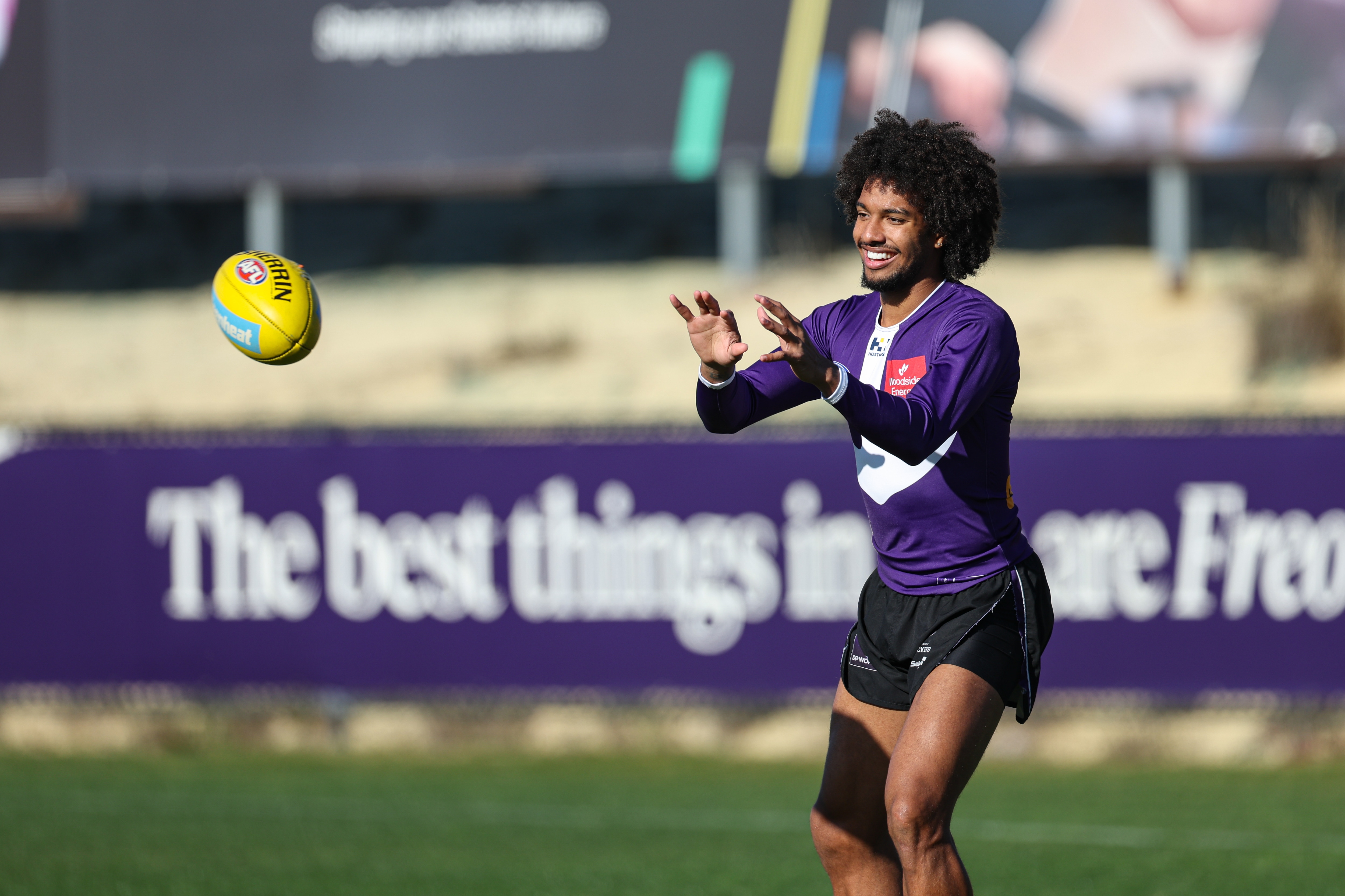 36 PHOTOS: AFL Main Training in the Retro Jumper