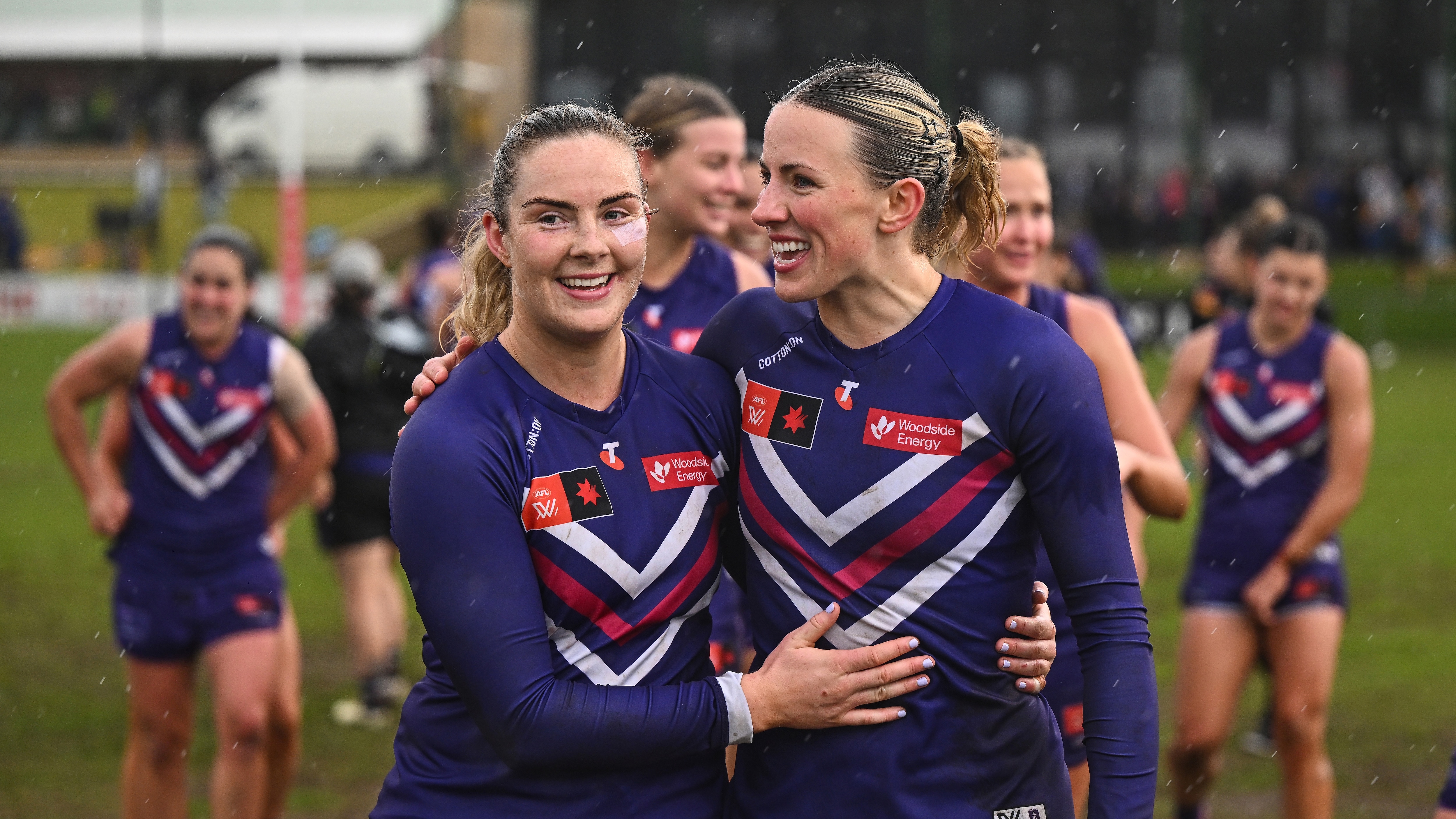 Freo defeat Eagles, still the best in the wet and wild West