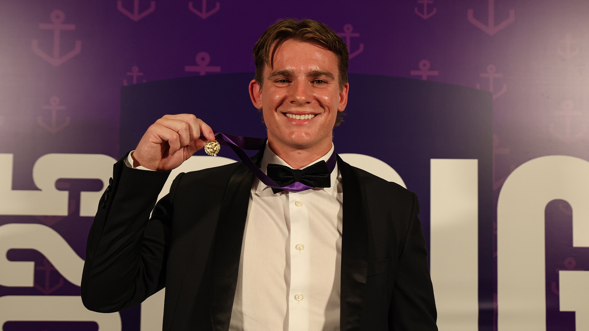 Serong makes history with three-peat