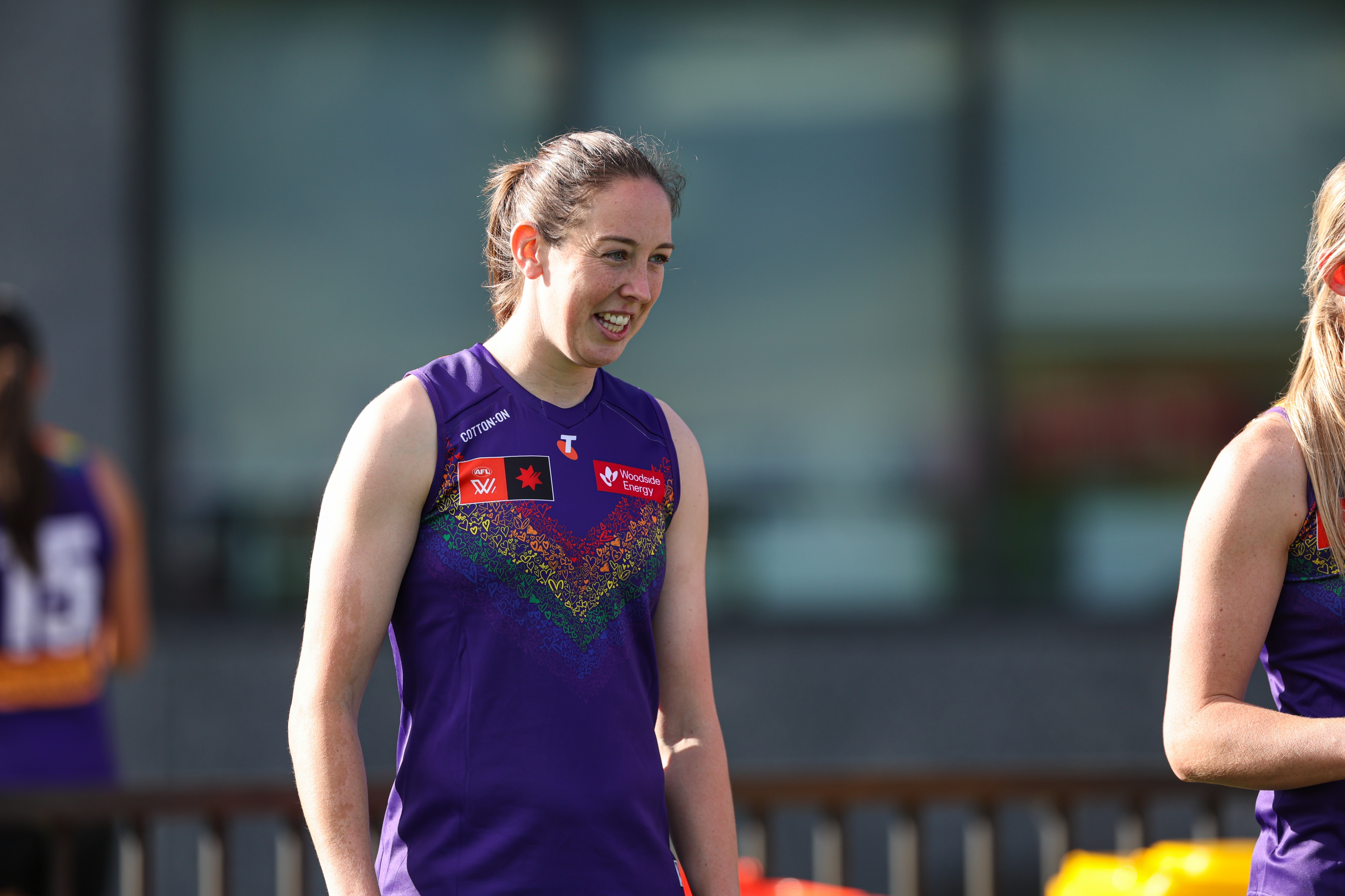 45 PHOTOS: AFLW Training in the 2025 Pride Jumper