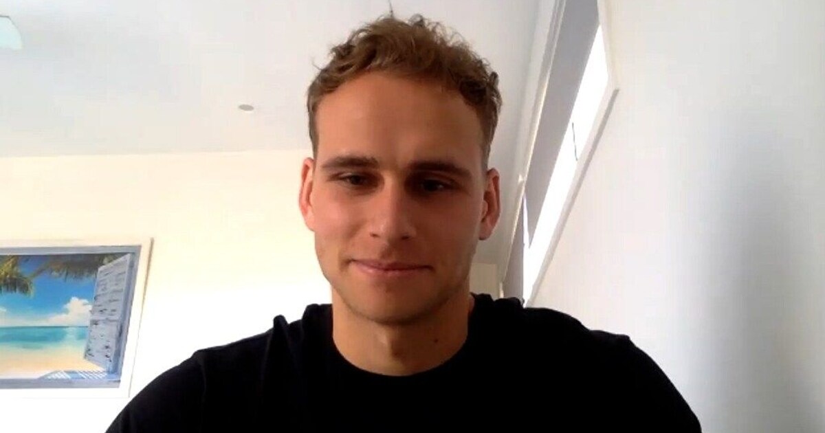 Brodie reconnects with pair of Darcys