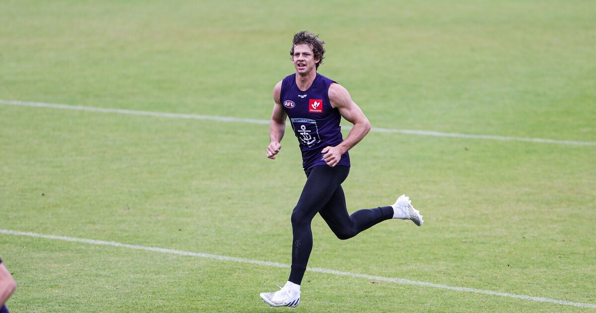 Gallery: Fyfe's back on track as Freo train in the rain