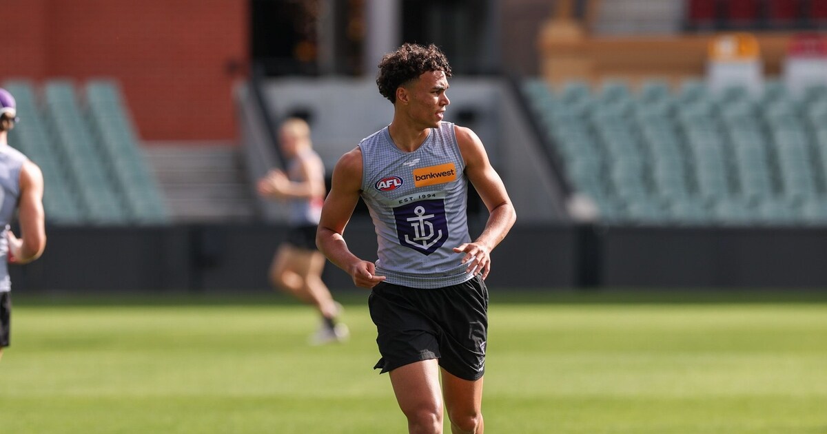 Draper graduates to league football