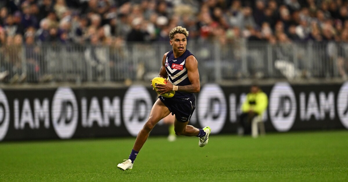 Liam Henry requests trade