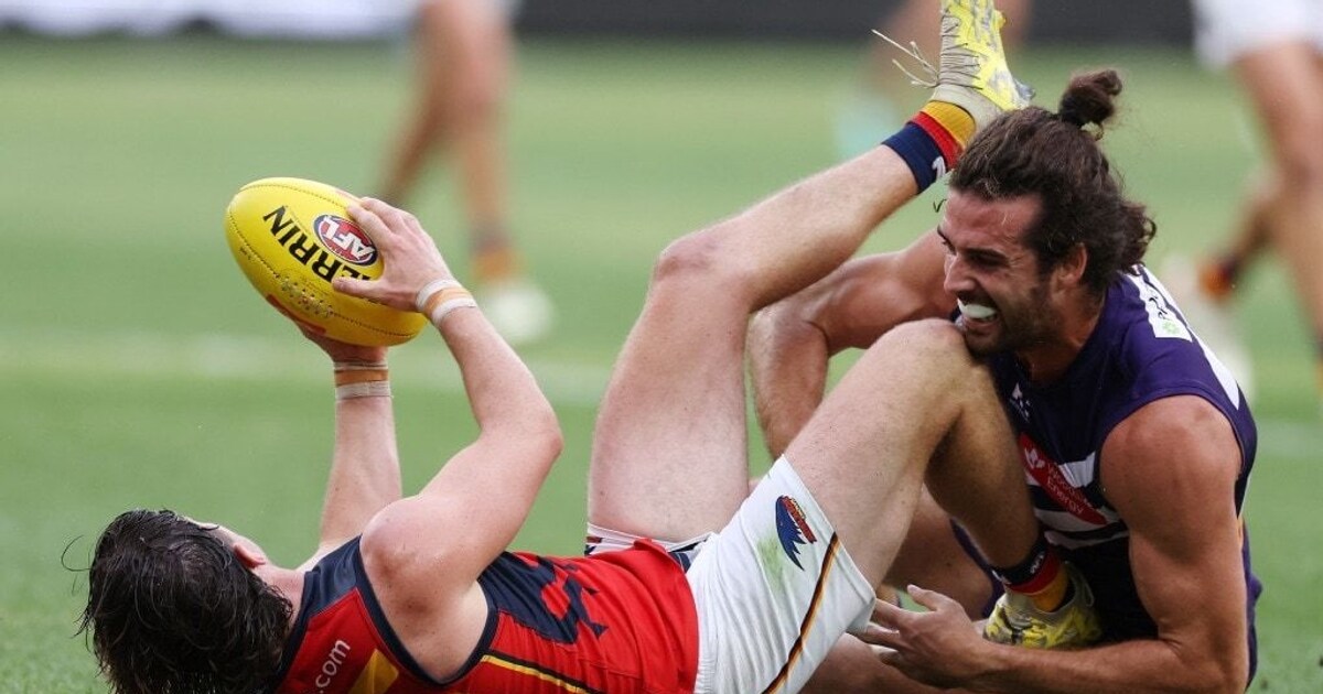 Pearce and Ryan shut the door in rock-solid defence