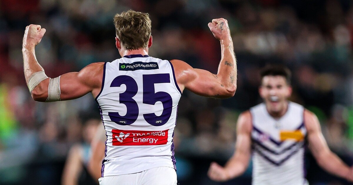 Josh Treacy with the clean goal!