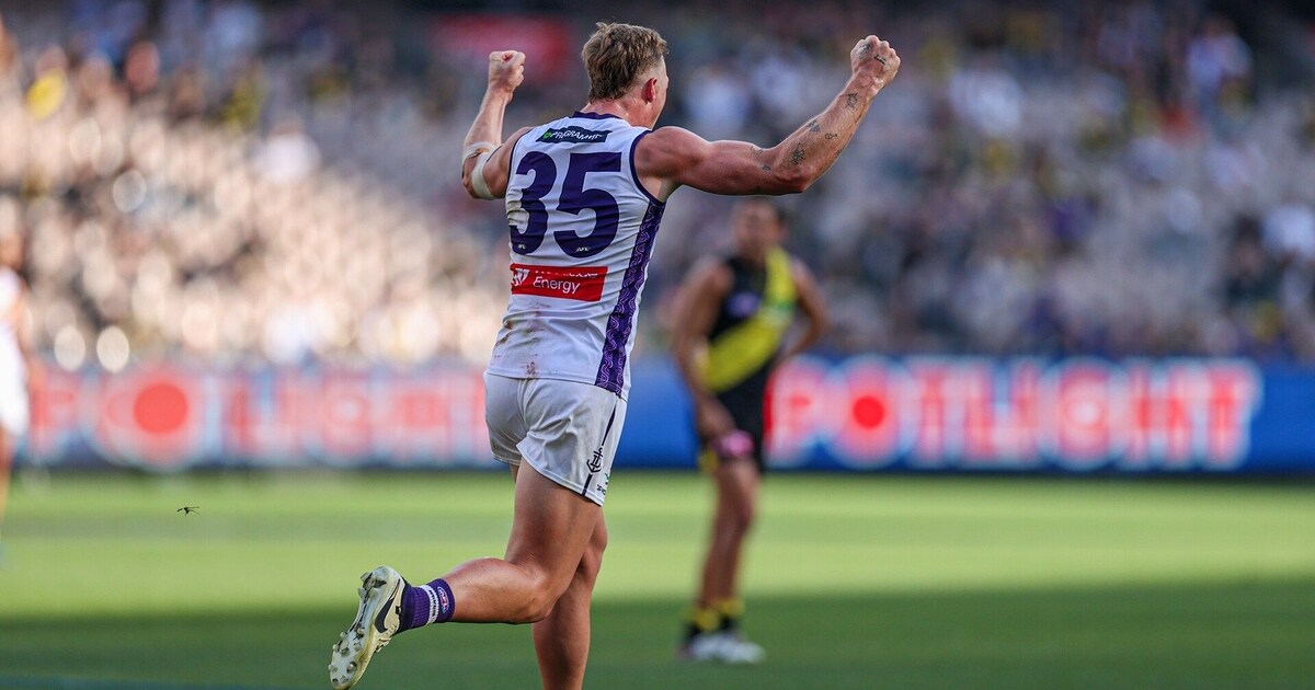 Josh Treacy kicks his fourth goal!