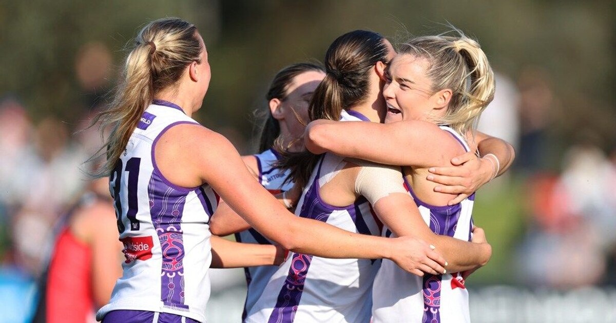 How's that for Kikoak's first goal in the AFLW!