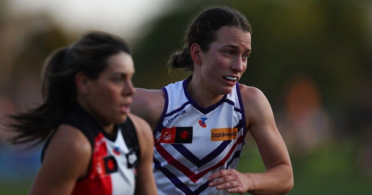 Jessica Low prevents a sure goal with a brilliant chase down