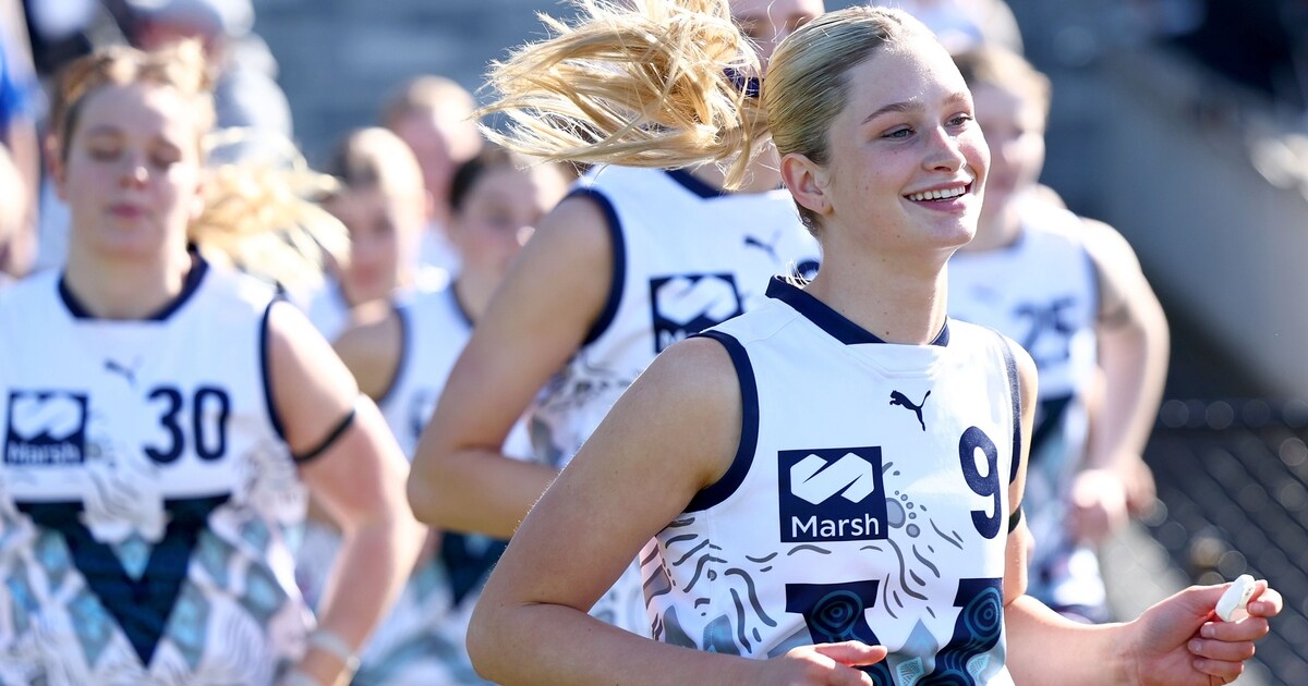 Draft pick 34 – Holly Egan