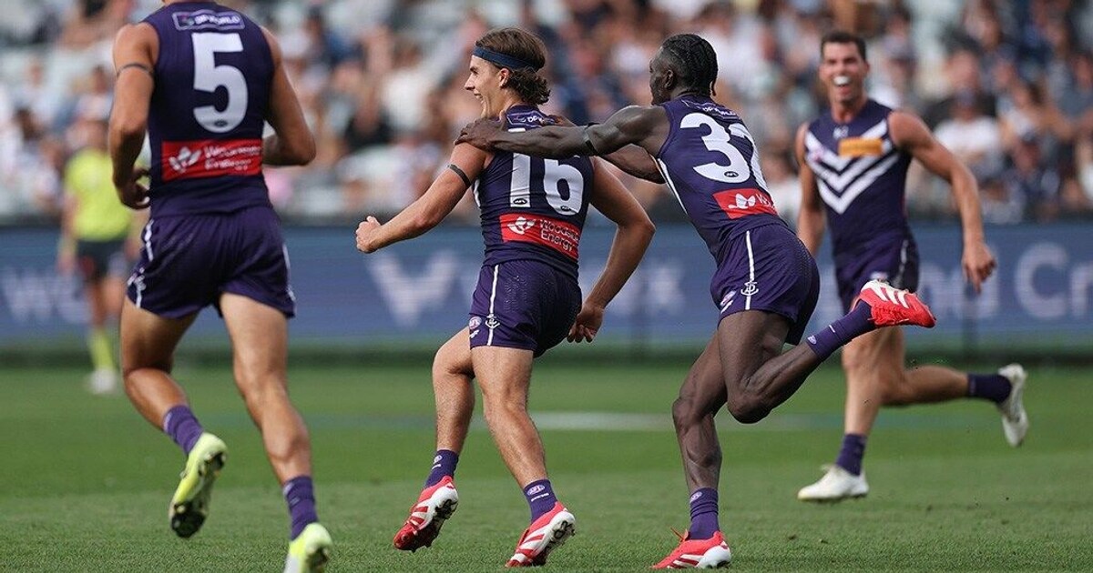 Murphy Reid goes BANANAS with 4 goals in 4 minutes