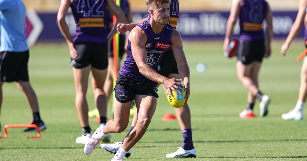 78 PHOTOS: AFL Main Training 10 April