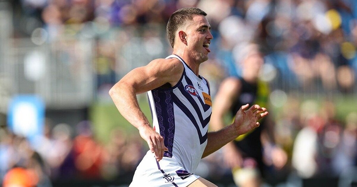 Vossy with a big fend off and goal