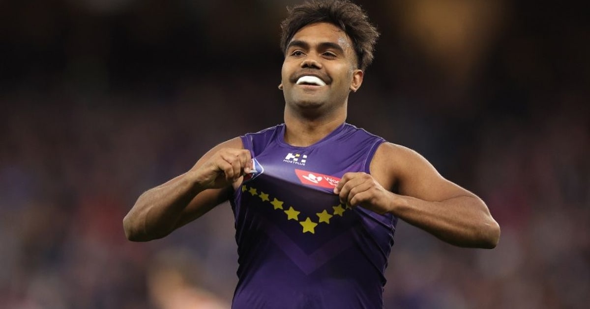 Dudley and Jackson kick away in the fourth!