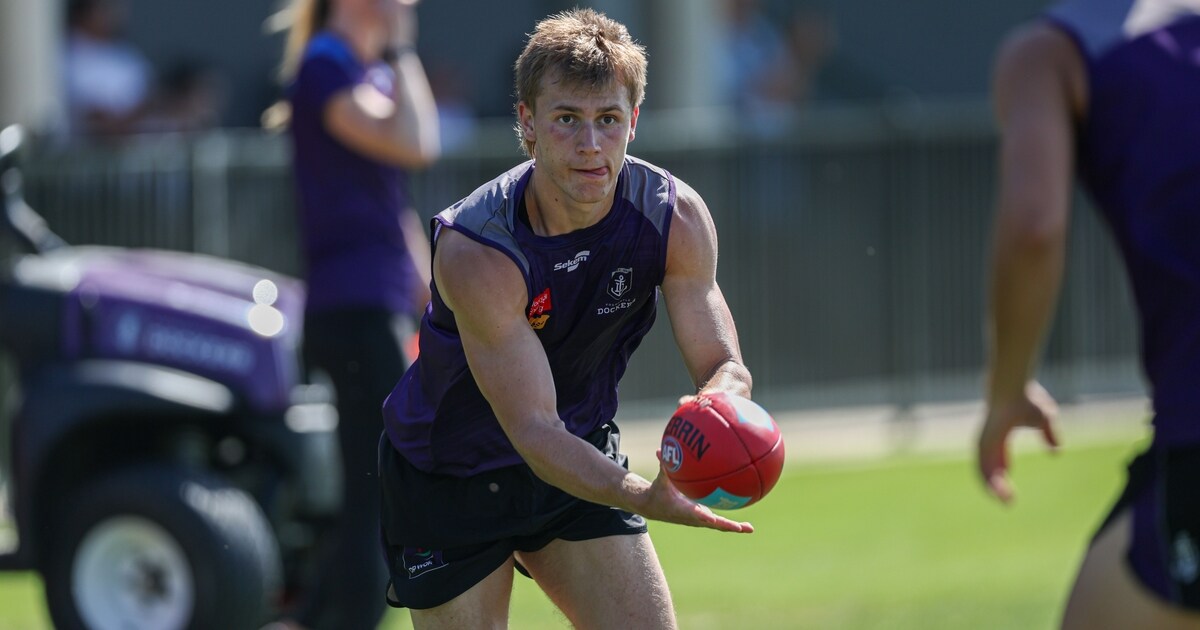 65 PHOTOS: AFL Main Training 12 December