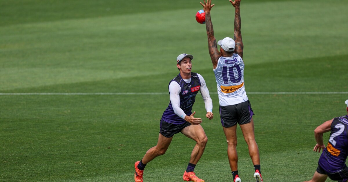 100 PHOTOS: 18 v 18 Match Sim 30 January